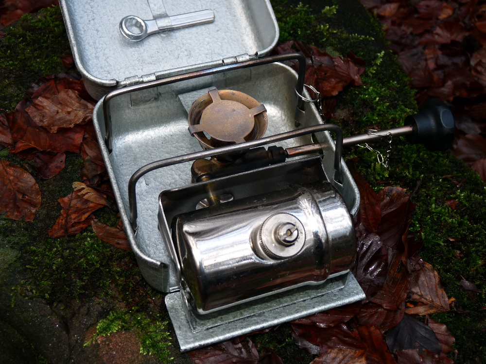 Robust: Russischer Benzinkocher vorgestellt - auf Tour