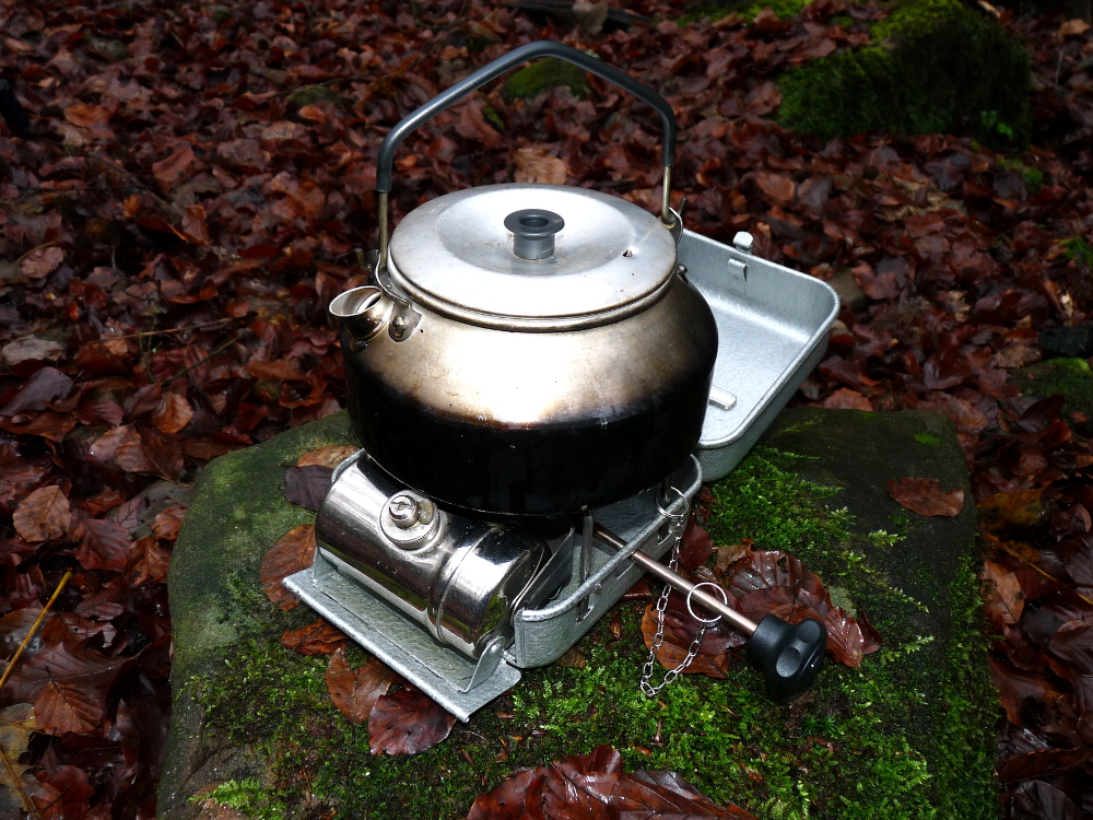 Robust: Russischer Benzinkocher vorgestellt - auf Tour